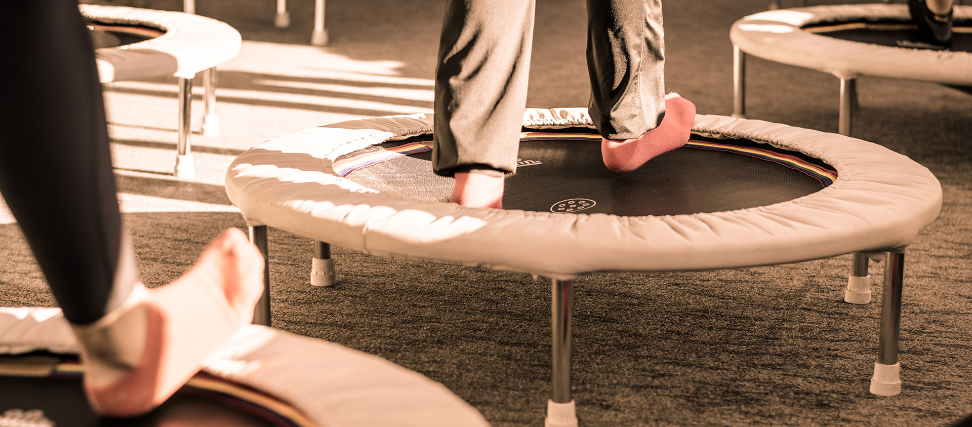 Fitness training on the mini trampoline - Balance Swing™ Rebounder Training